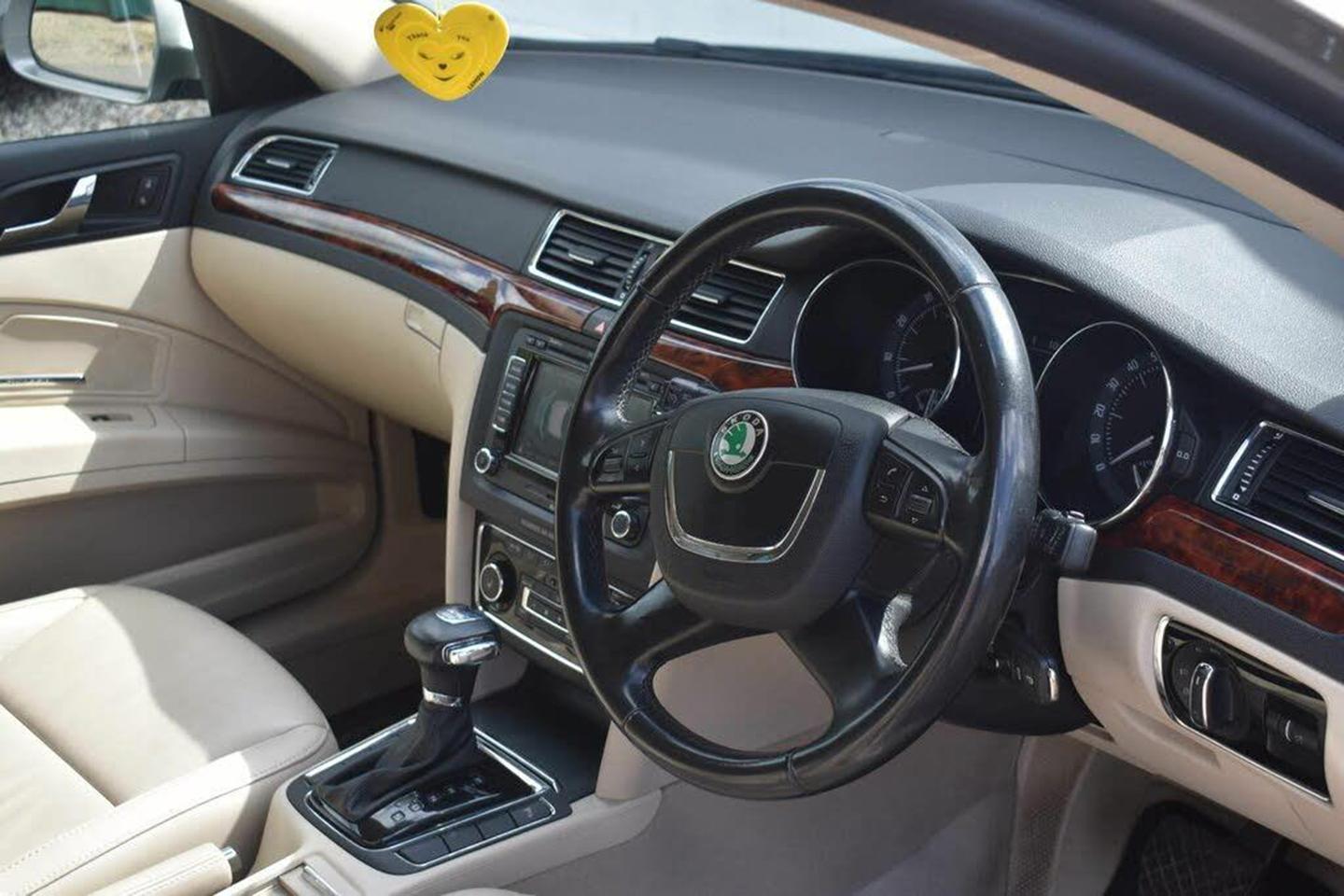 RE: Skoda Superb 3.6 V6 Elegance | Spotted - Page 1 - General Gassing ...